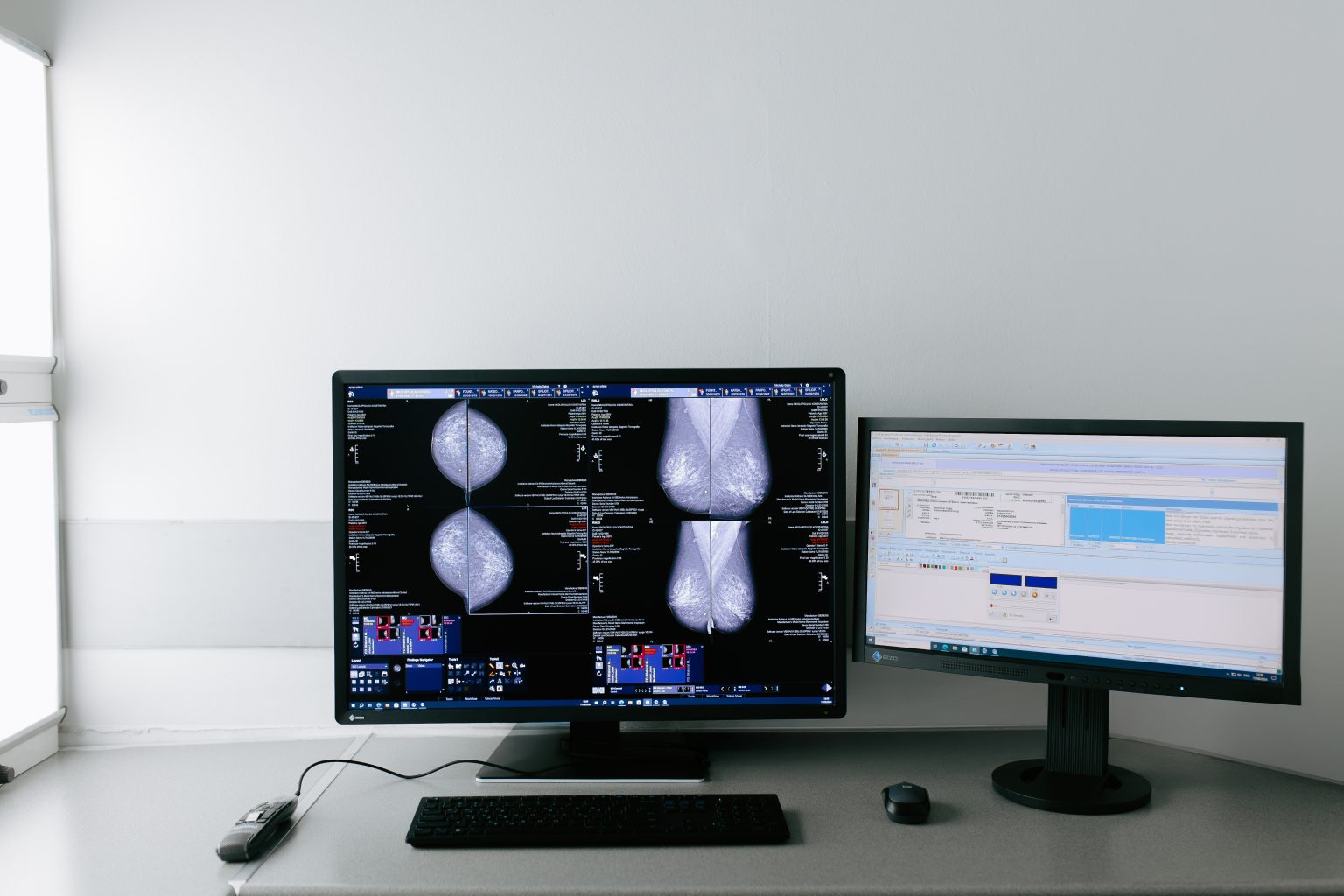 Case Study ΙΑΤΡΟΠΟΛΙΣ: Από την Πρωτοπορία του 1986 στη Ψηφιακή Ιατρική του Σήμερα - EIZO Hellas